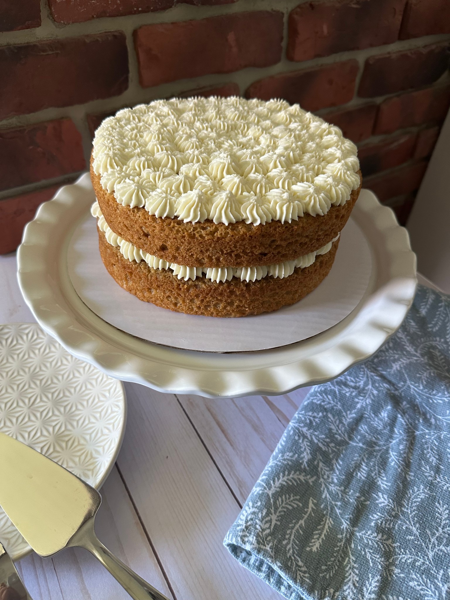 French Vanilla Espresso Cake with Almond Mascarpone Frosting – Bead ...